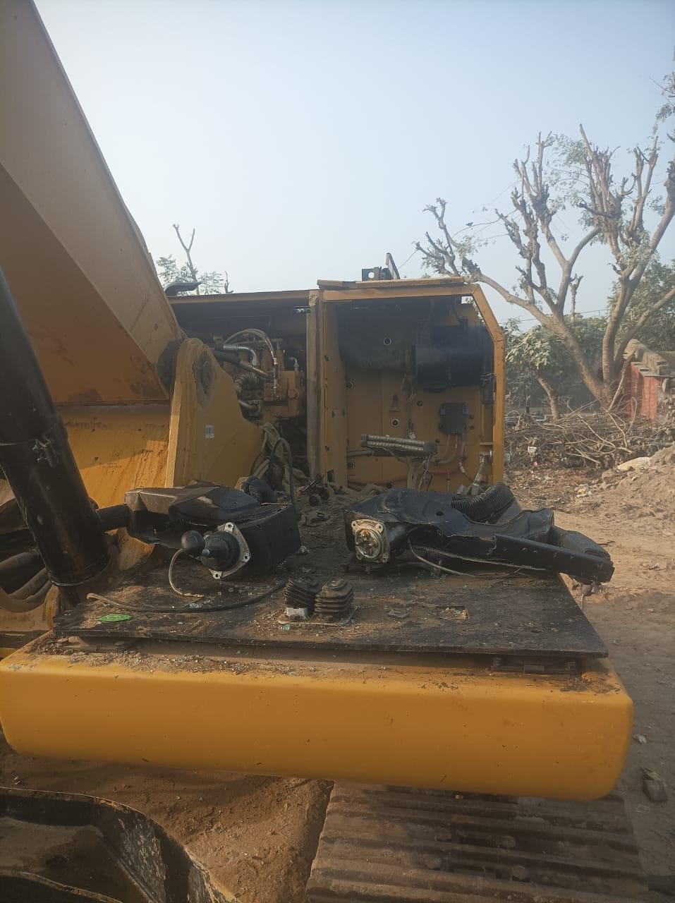 Damaged Excavator 01 at Alwar RJ