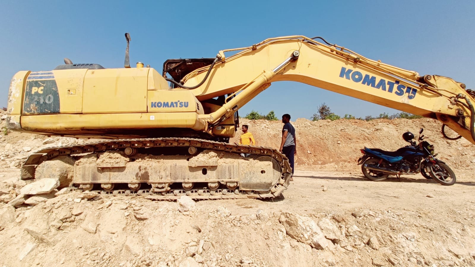 Komatsu Excavator PC 210