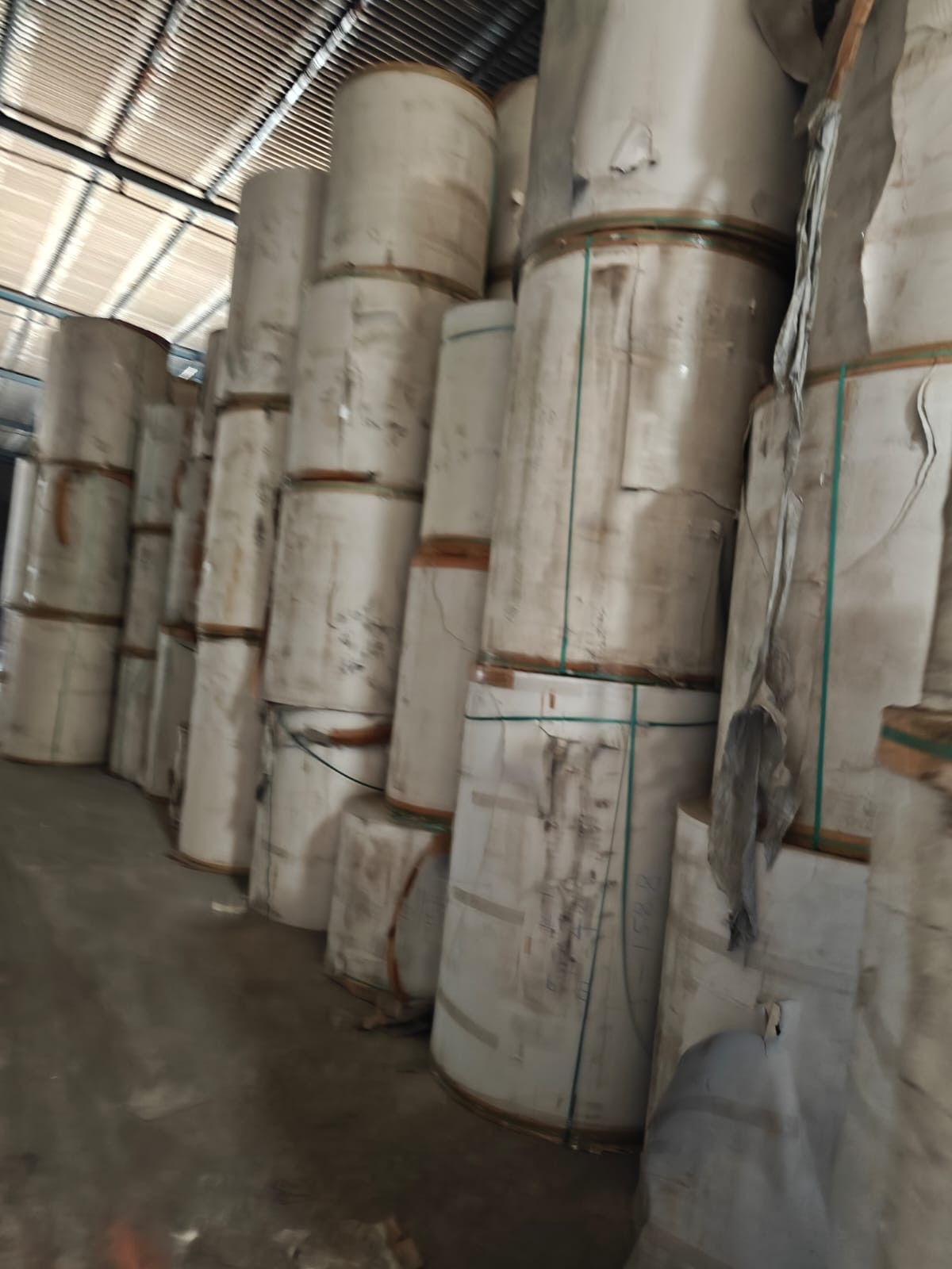 Water damaged Paper Reels - 687.45 MT